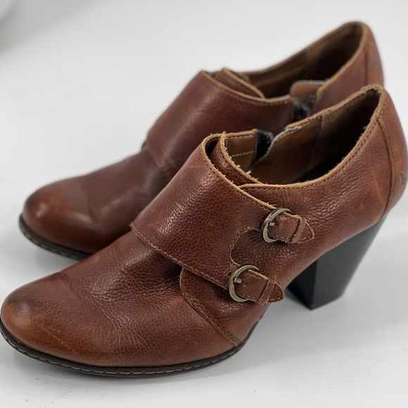 boc | Shoes | Boc Womens Leather Heeled Shoe Boots Size 75 Buckle ...